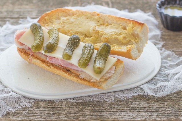 Sandwich cubano: ricetta di un panino goloso | Agrodolce