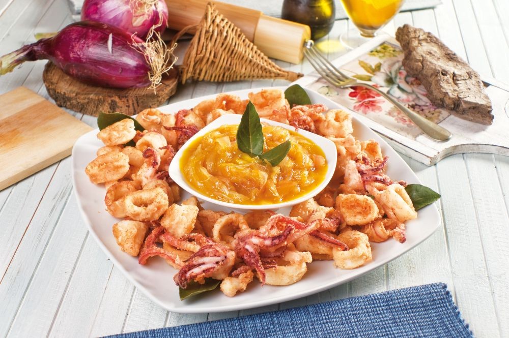Calamari fritti con composta di arancia e cipolla rossa Ricetta- Agrodolce