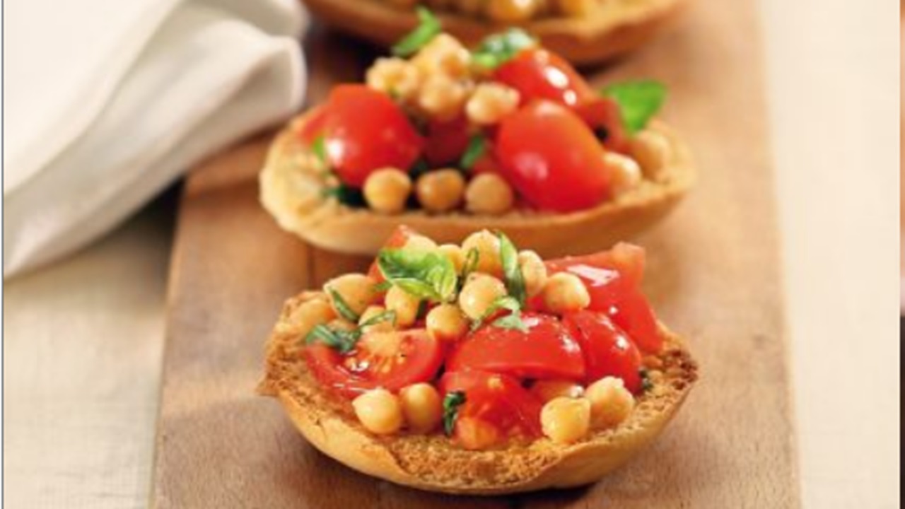 Friselle: idee, ricette e come bagnarle - Agrodolce