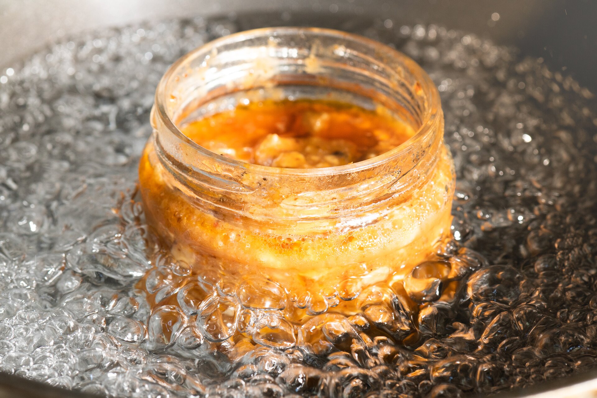 Curiosità: perché si dice bagnomaria? - Agrodolce
